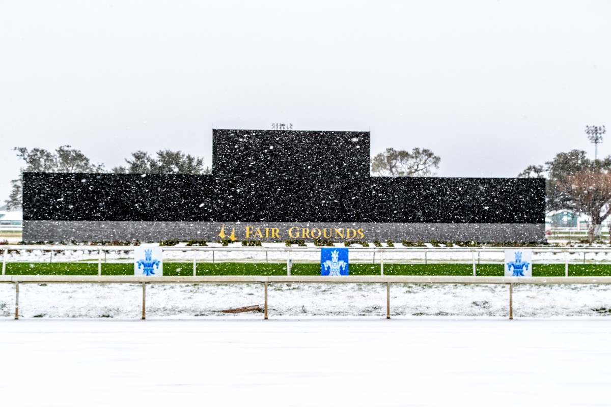Fair Grounds’ Track Crew Wins Battle Against Historic Winter Storm