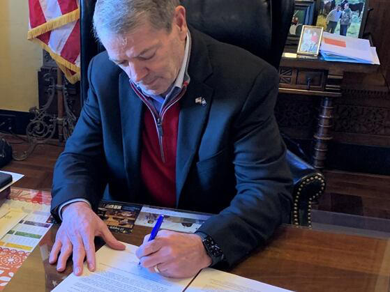 Nebraska governor signs executive order requiring state entities to ...