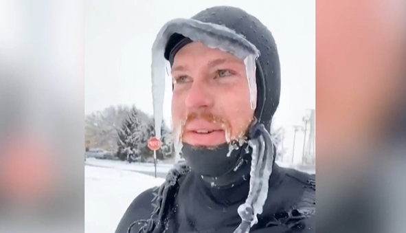 Amazing Snowfall Footage Leaves Texas Shocked By Blizzard