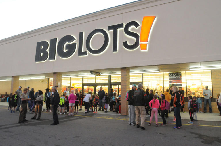 Big Lots selling storefronts amid bankruptcy, closures: See the 6 ...