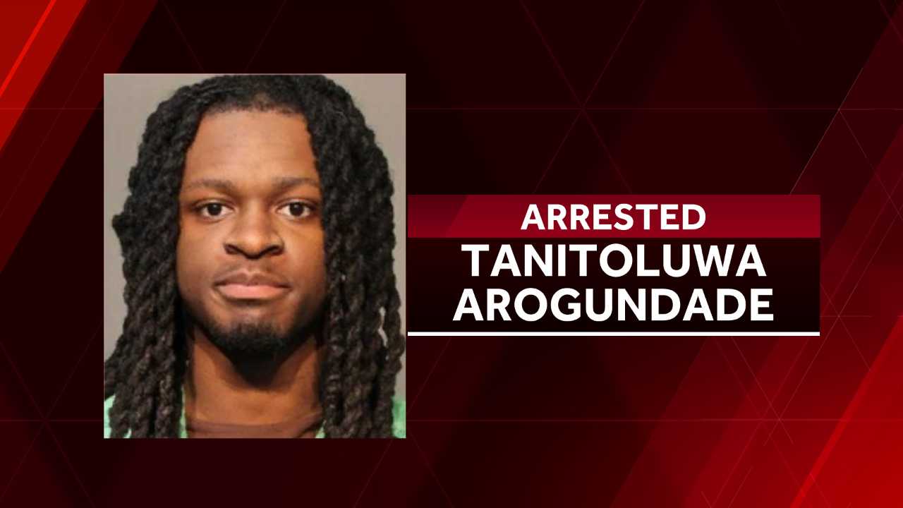 Police catch suspect bringing 50 pounds of marijuana on flight into Des ...