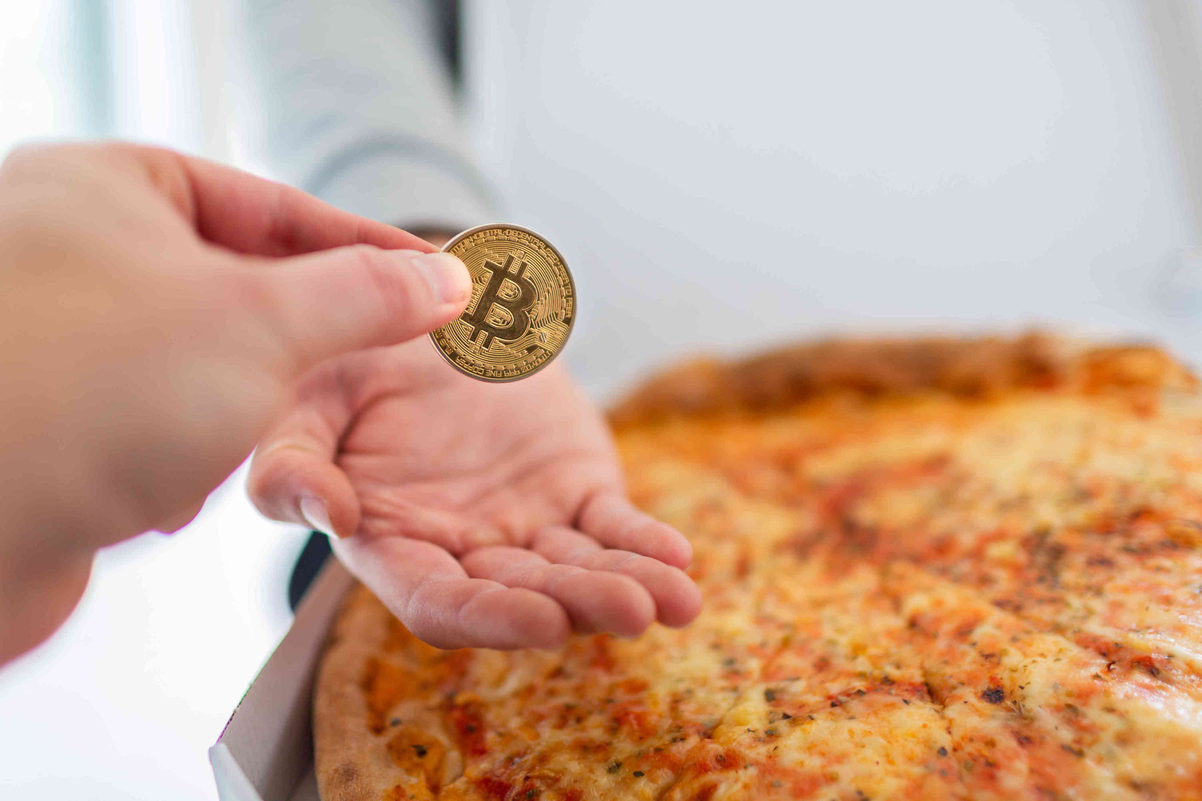 Bitcoin Pizza Day: Celebrating the 10,000 BTC Pizza Order