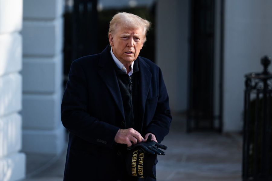 US military aircraft begin deportation flights