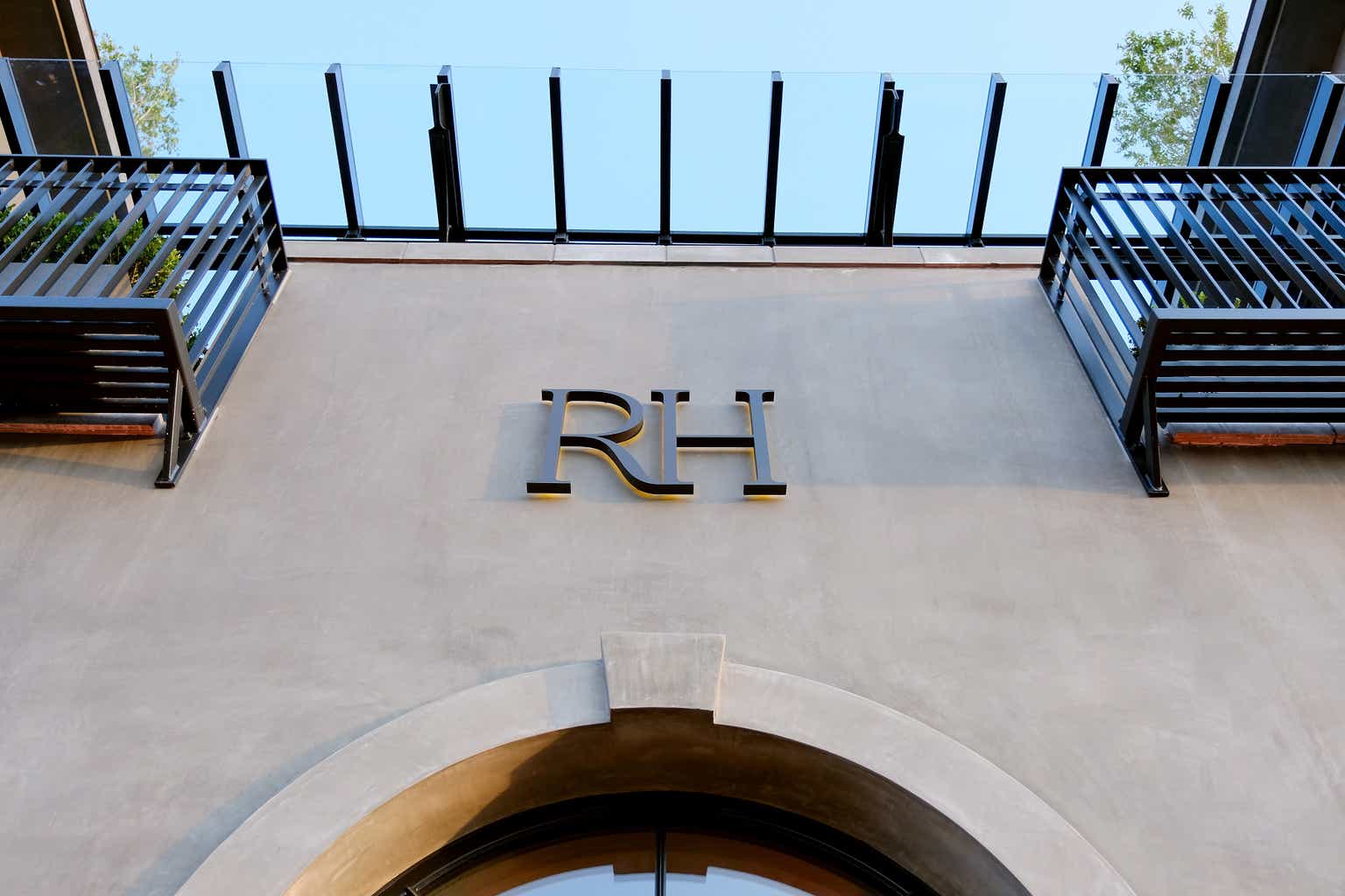 RH shares sink after full-year forecast cut and Q2 results miss