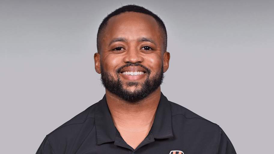 Sources: Cincinnati Bengals Cornerbacks Coach Charles Burks to Return ...