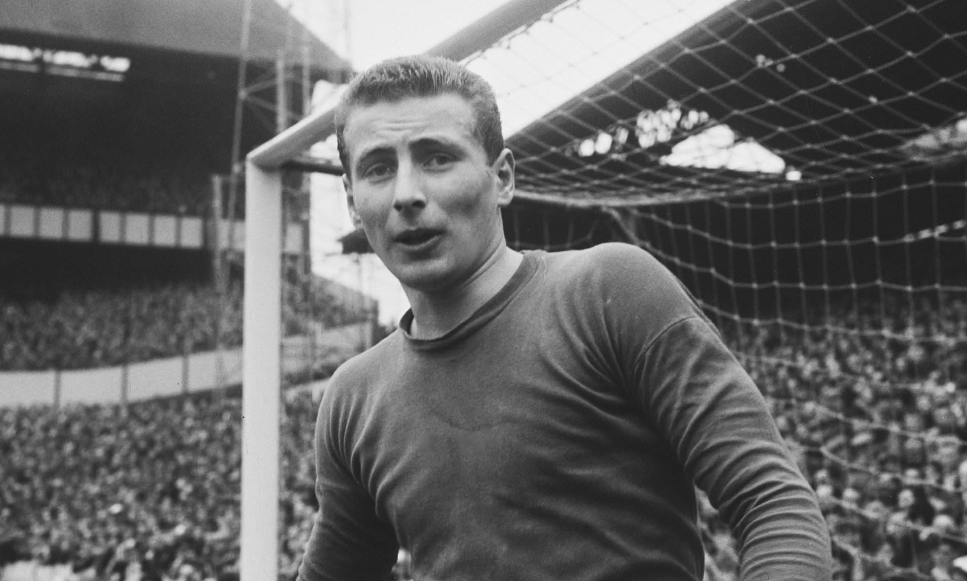 David Gaskell dead at 84: Man United pay tribute to their youngest-ever ...