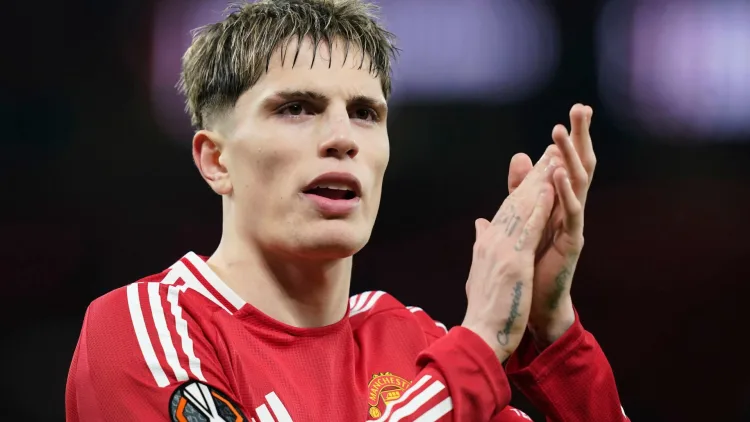 Man Utd Transfer News: Ruben Amorim sacrifices Alejandro Garnacho as ...