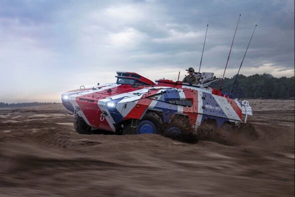 British Army unveils 623 new high tech fighting vehicles in huge £5bn ...