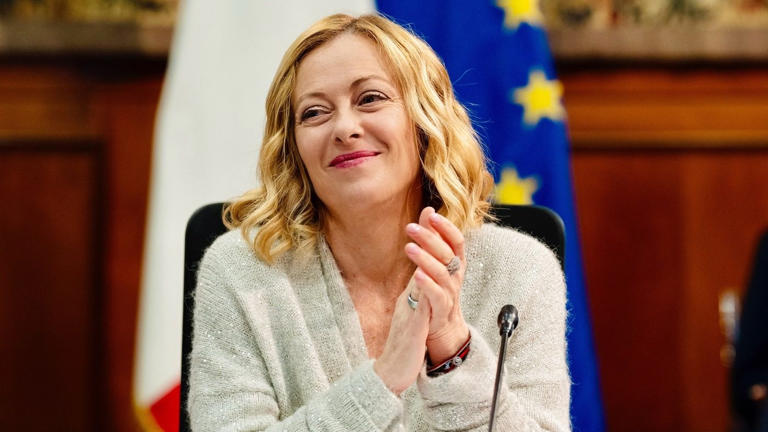 Sondaggi politici, Fratelli d’Italia vola al 29,6%: cresce il consenso ... Sondaggi politici, Fratelli d’Italia vola al 29,6%: cresce il consenso ...