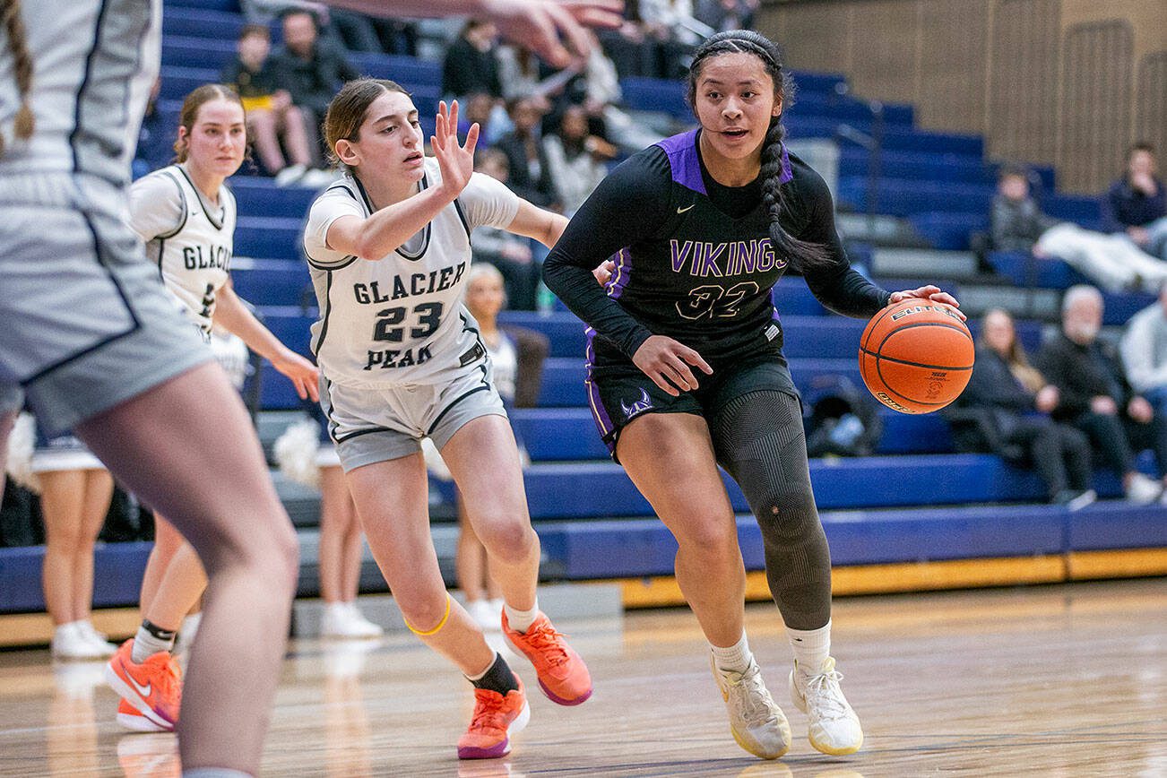 Strong fourth quarter powers Lake girls to GP sweep