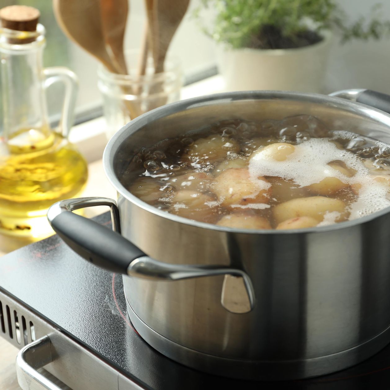 Ce simple détail de cuisson change tout pour éviter que vos pommes de ...