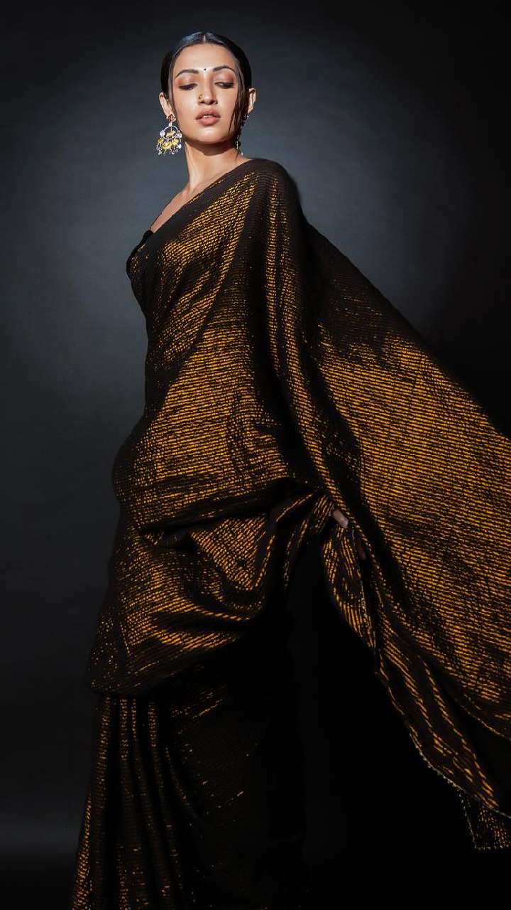 8 Chic Saree Looks For Tall Girls Ft. Neha Shetty