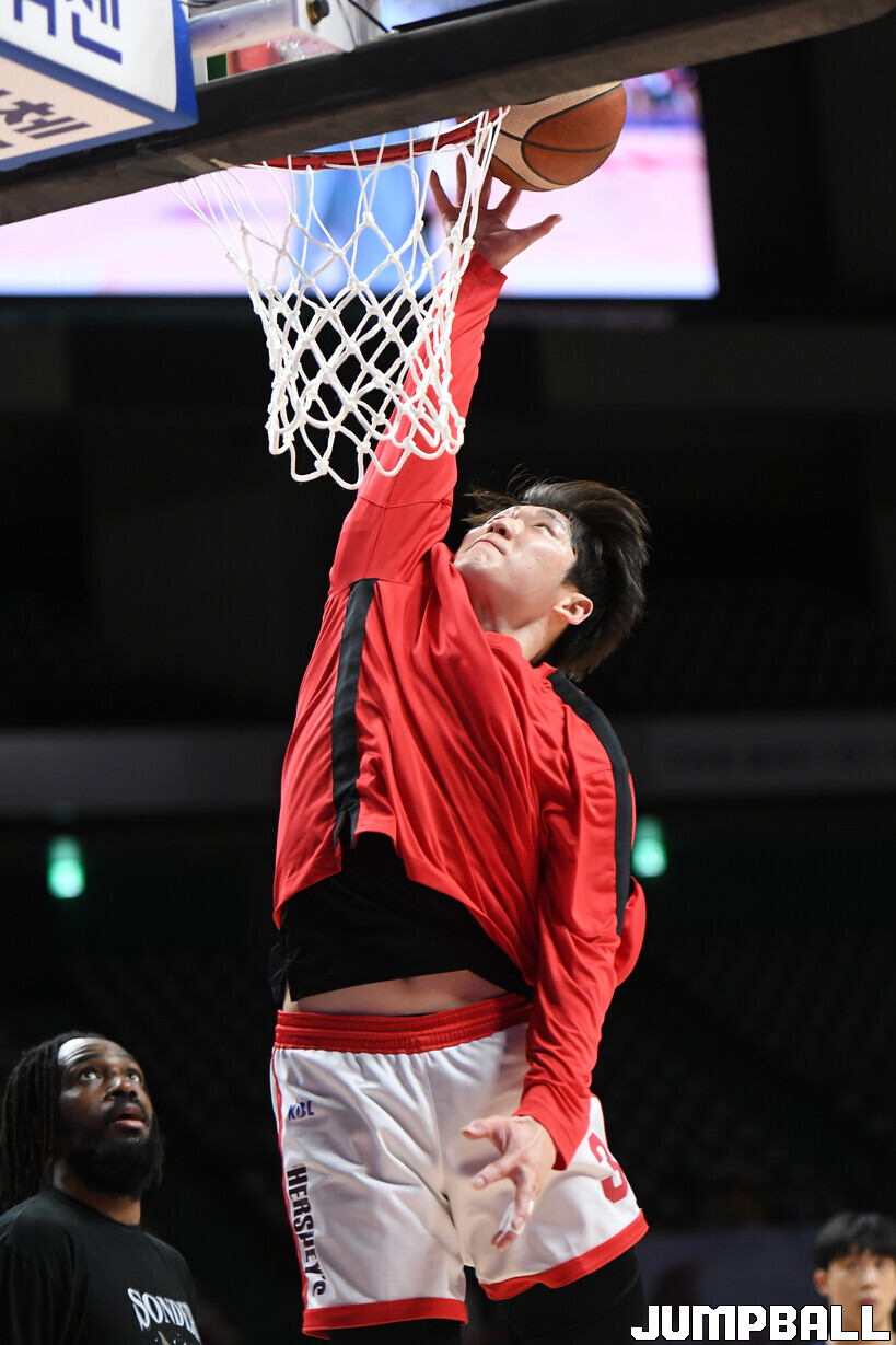 [프로농구 화보] KCC, SK의 추격을 과감하게 뿌리치고 안방에서 승리