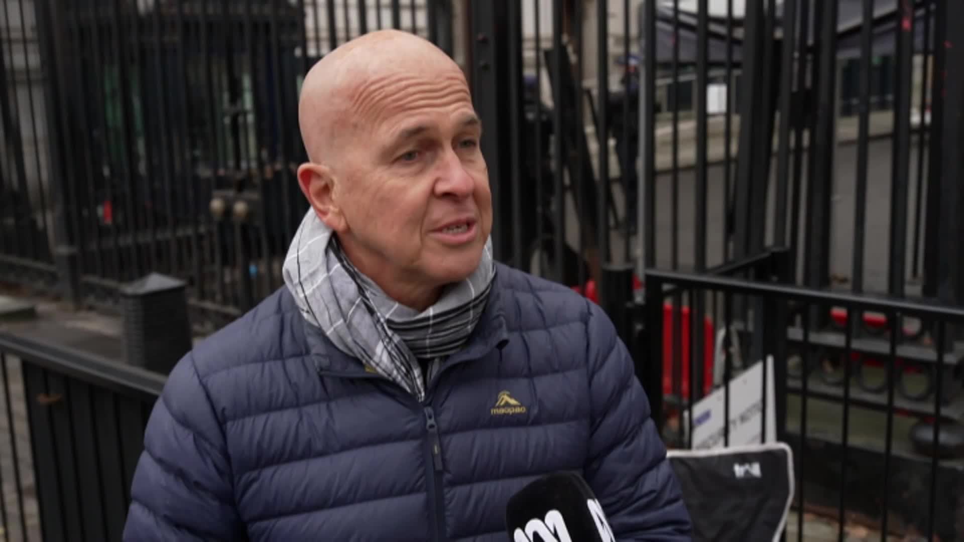 Australian journalist Peter Greste on hunger strike for political ...