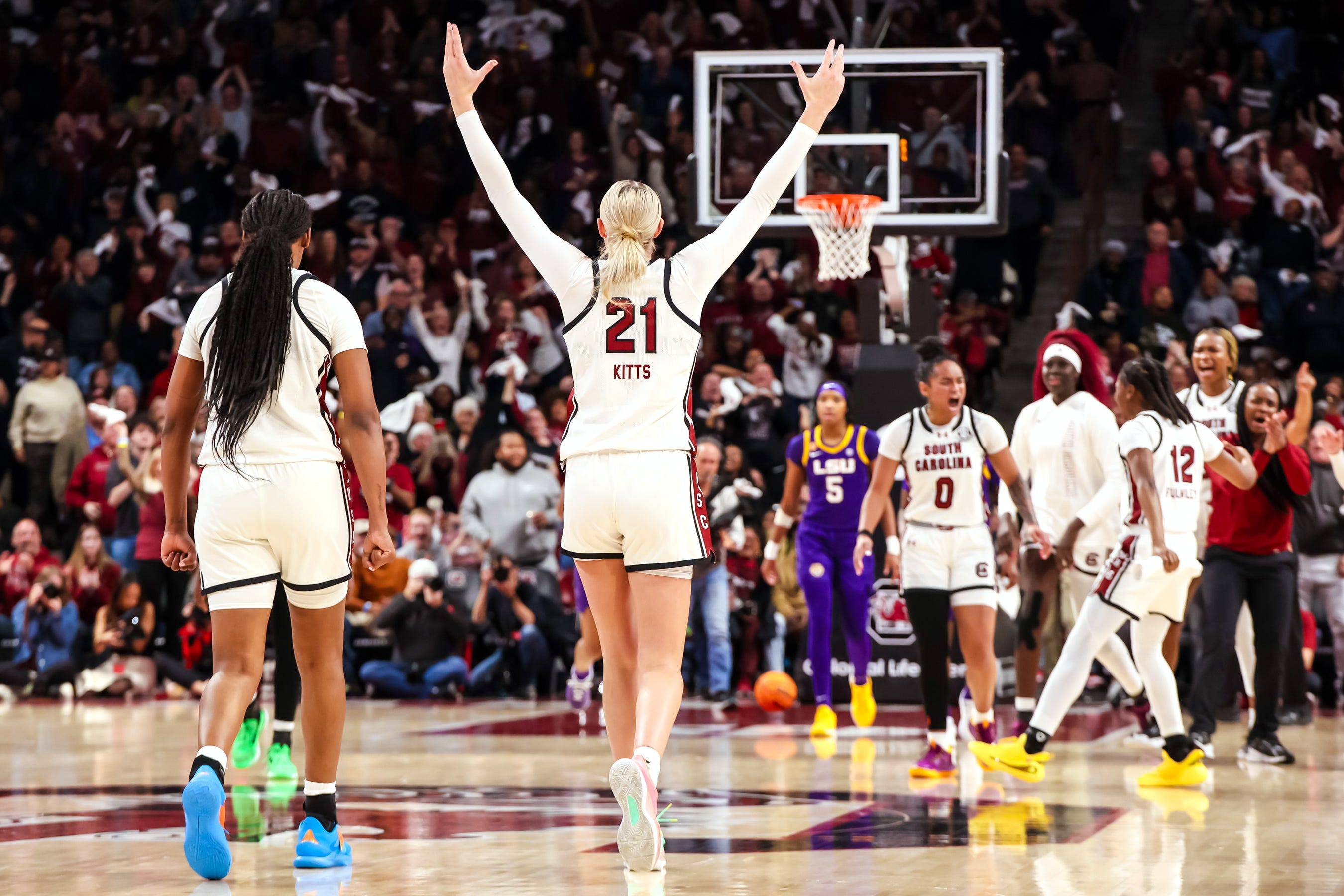 South Carolina women's basketball continues domination of LSU, takes ...