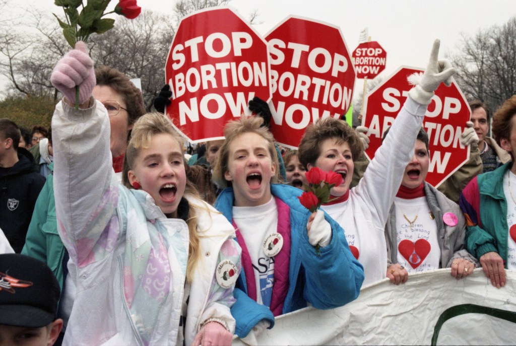 Trump reinstates Mexico City Policy and enforces Hyde Amendment in pair ...