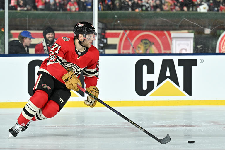 Report: Taylor Hall getting traded to Hurricanes as part of three-team deal