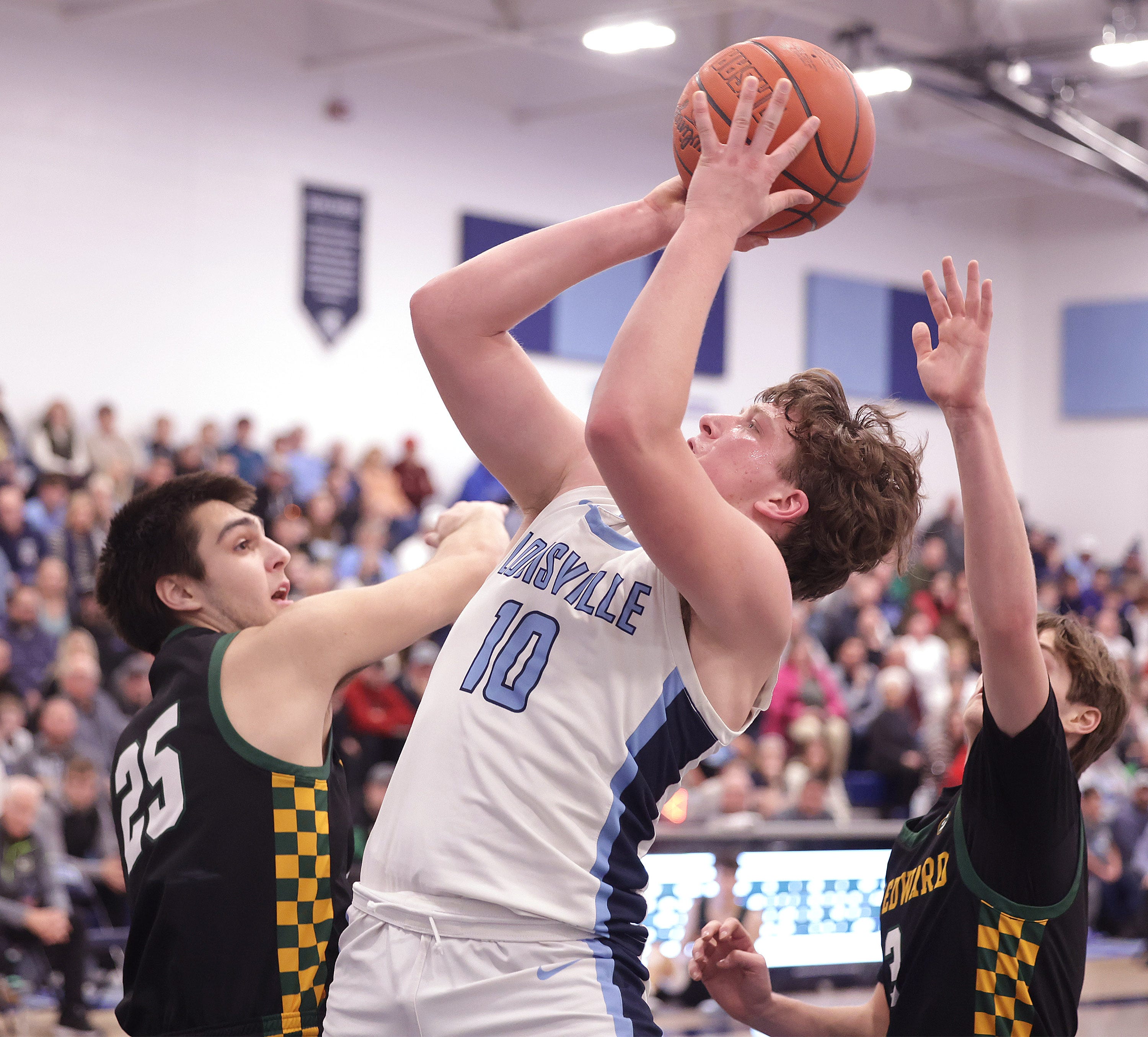 Ohio high school boys basketball: Louisville crushes St. Edward with ...