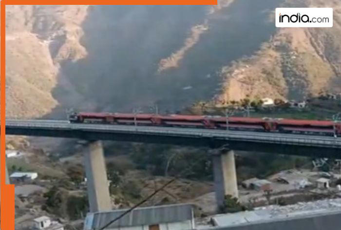 WATCH: Vande Bharat train crosses world's highest railway bridge Chenab ...