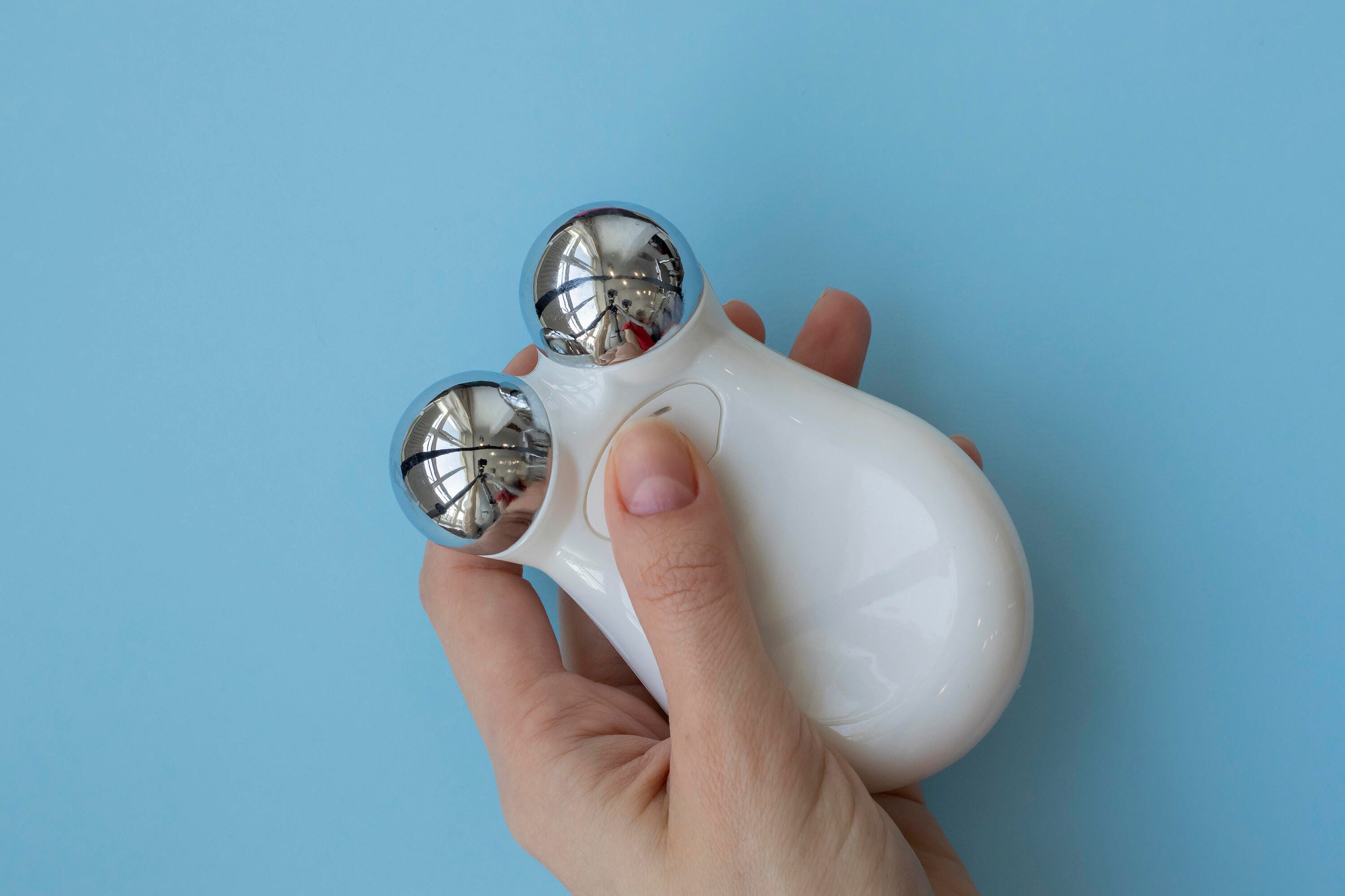 Microcurrent Devices: Effectiveness, Tips for Use and Are They Worth ...