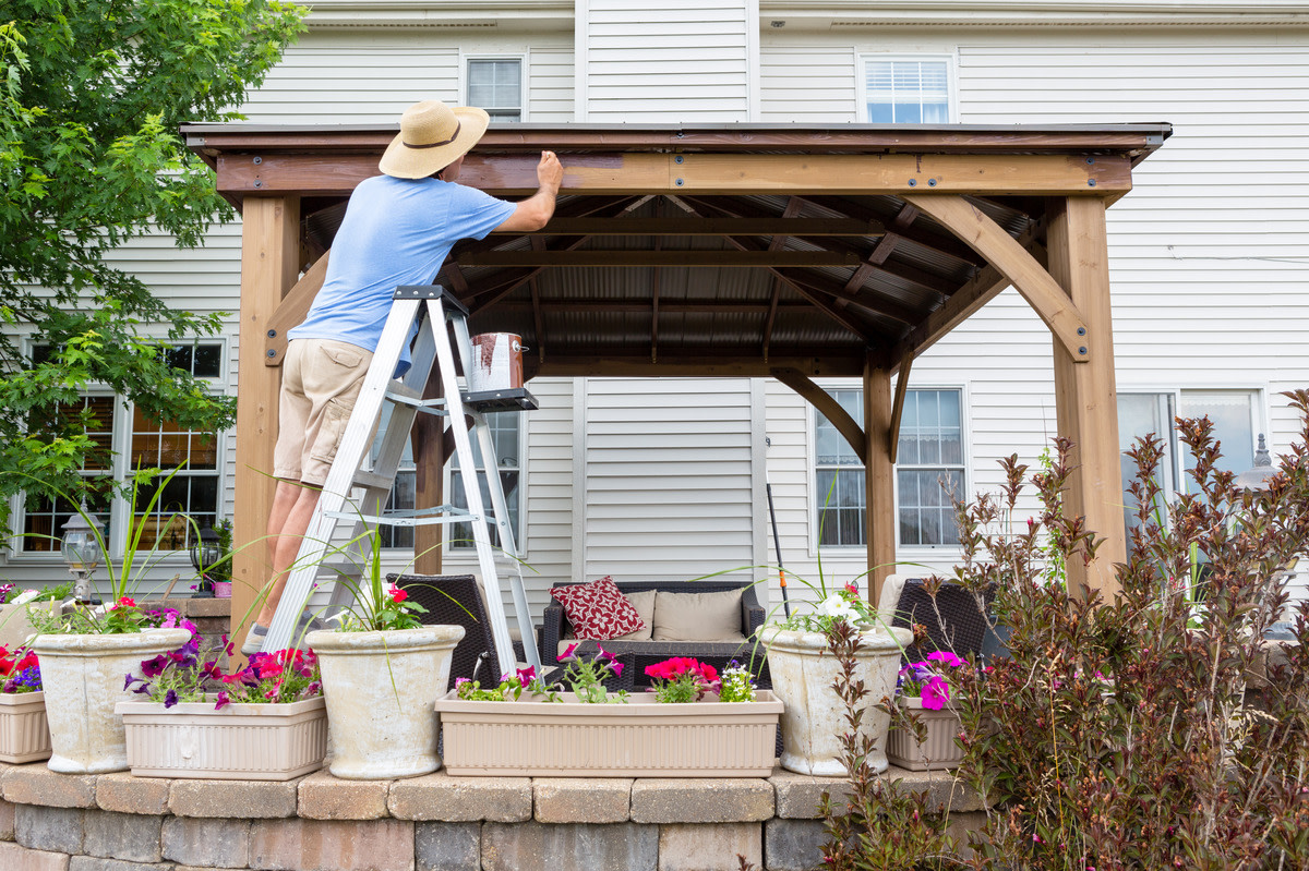 DIYers Transform Boring Backyard Patio Into a Stunning Mediterranean Oasis