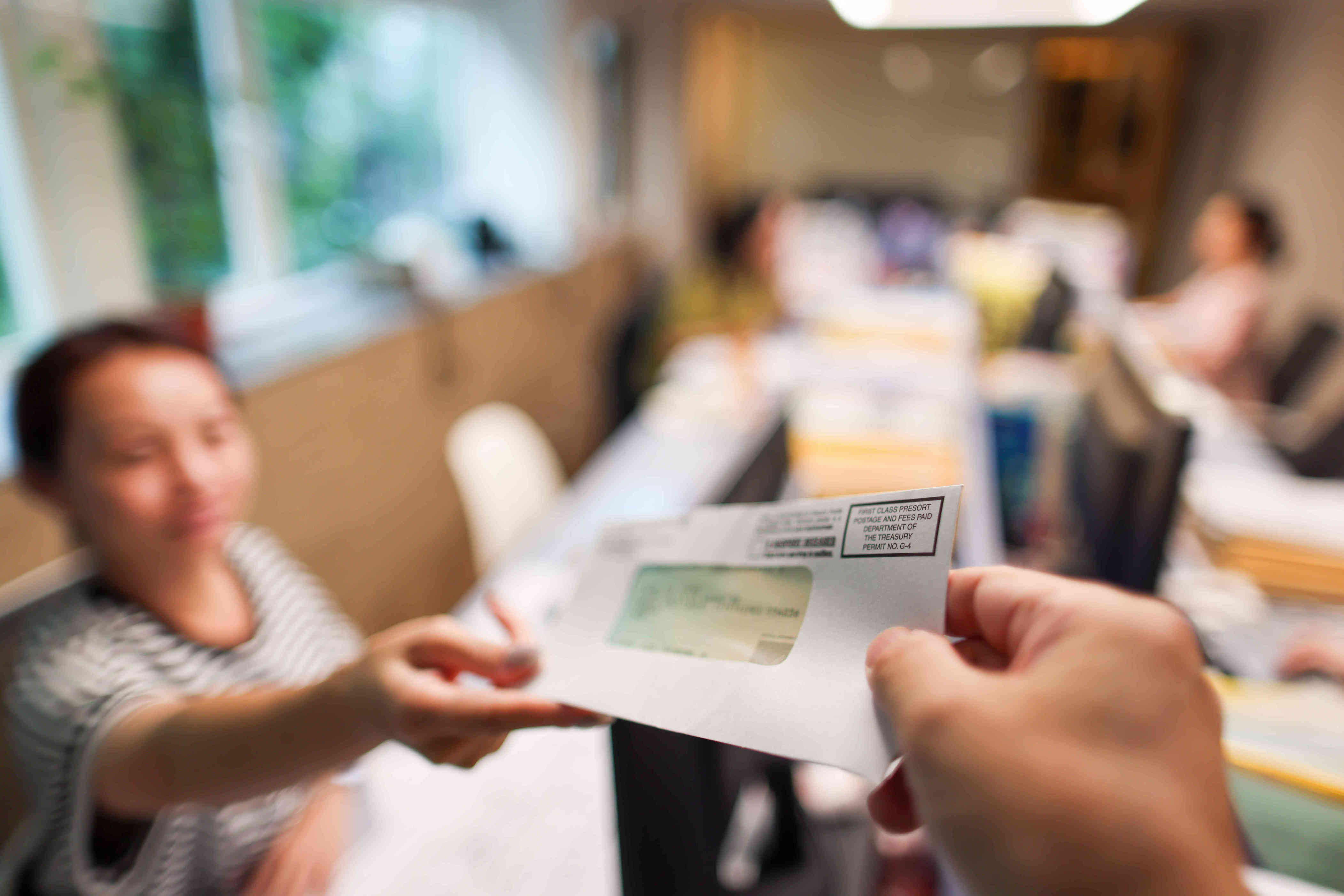 How Much Your IRS Stimulus Check of $1,400 Would Be Worth in 20 Years ...