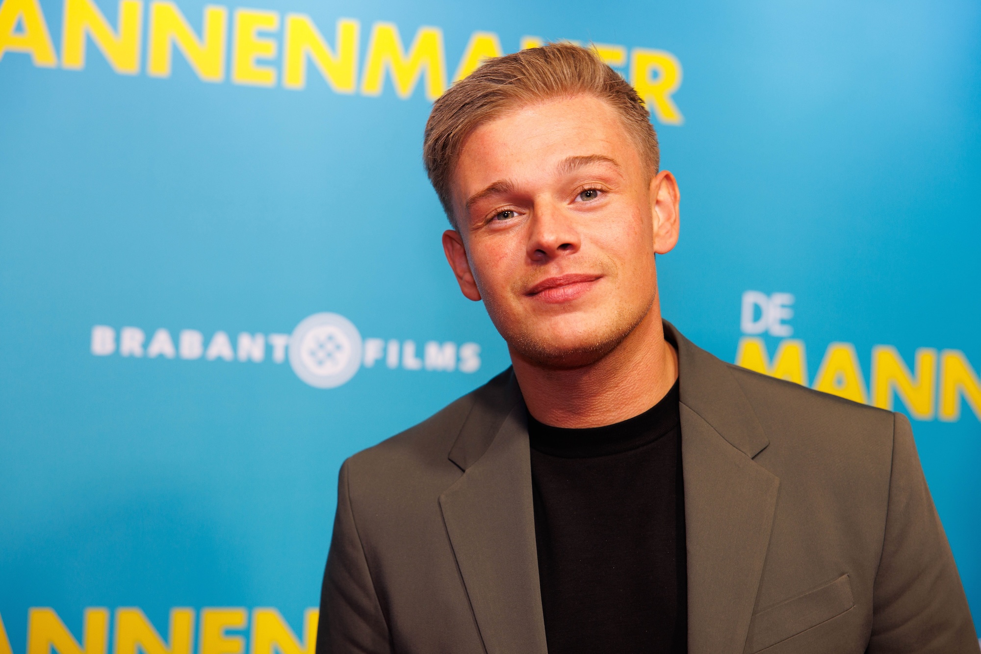 Dennis Schouten onwel geworden na gevecht Jan Roos: 'Naar eerste hulp gebracht'