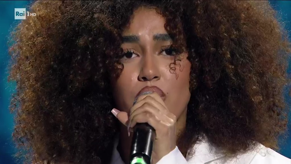 L'esibizione di Selma Ezzine - Dalla strada al palco 24/01/2025