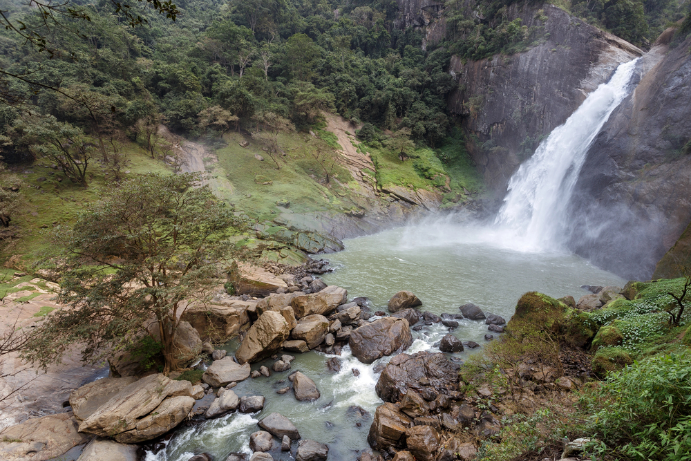 Photos of 20 of the Dazzling Waterfalls of Sri Lanka