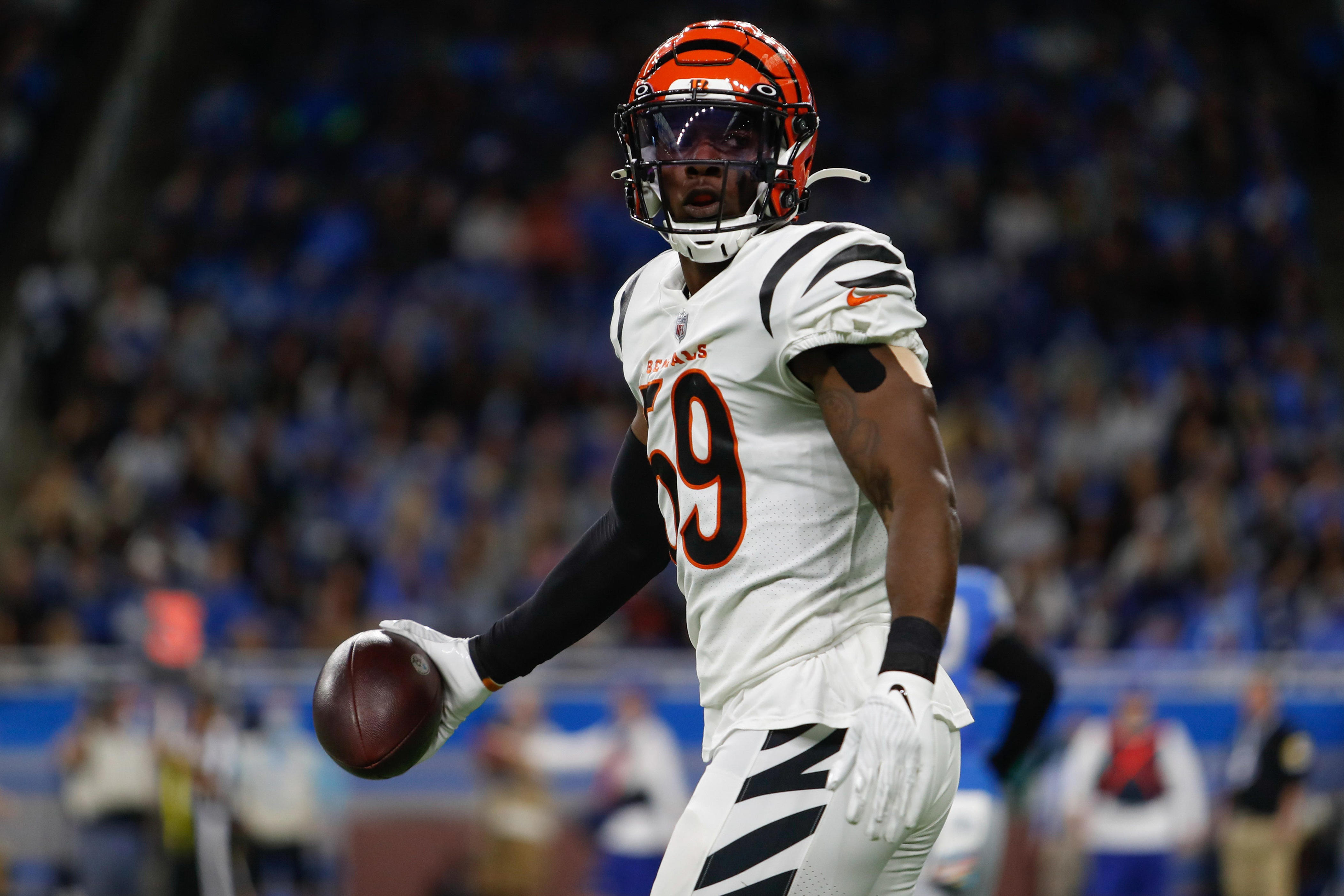 Bengals' key free agent changes reps before trip to market