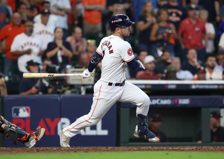 MLB insider predicts Alex Bregman will shockingly sign with this ...