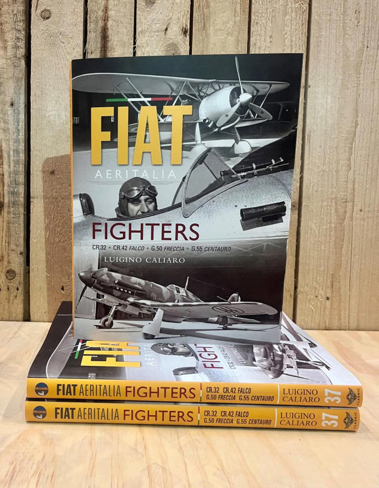 Travel for aircraft bookshelf – FIAT Aeritalia fighters: CR.32, CR.42 ...