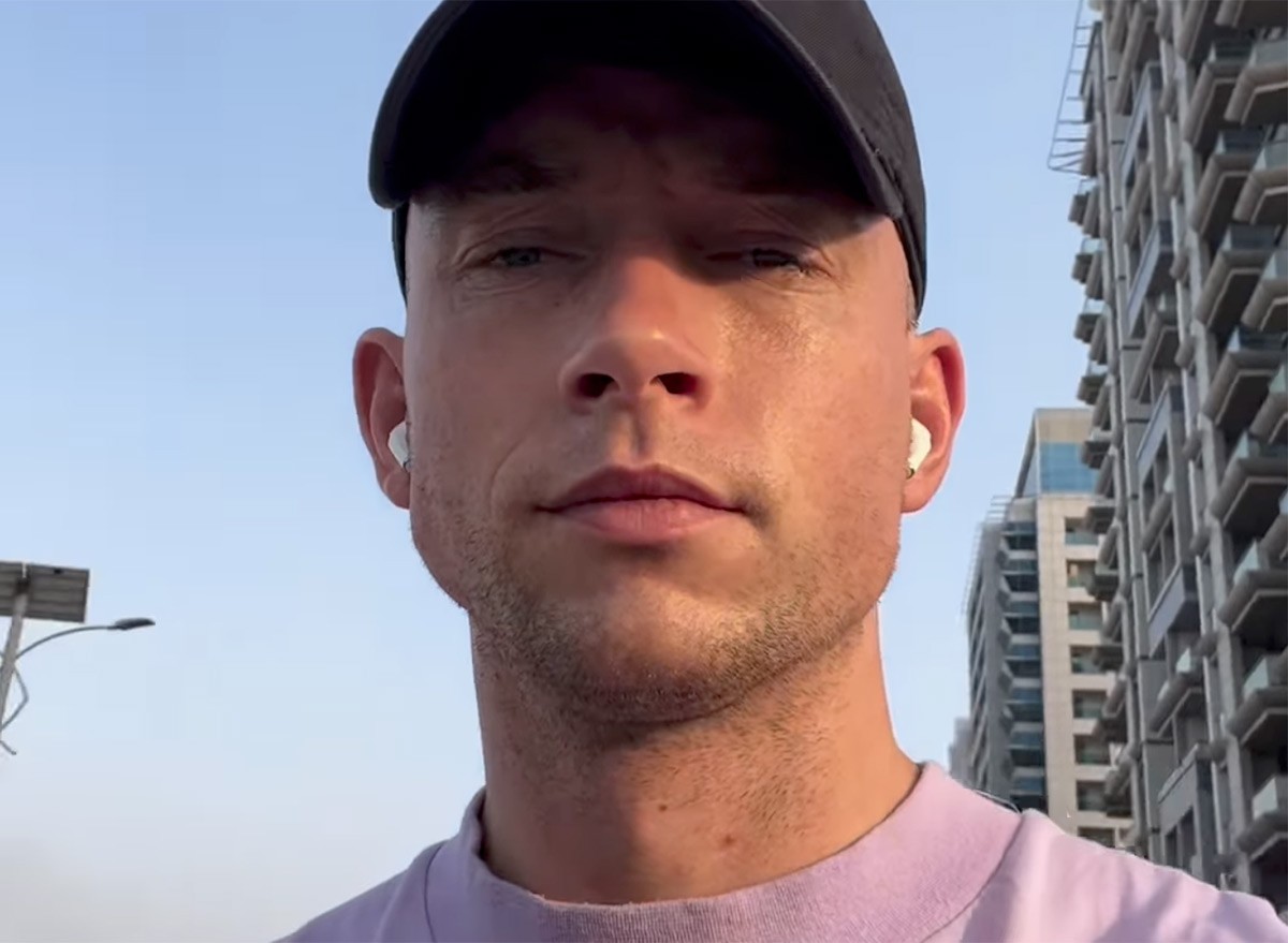 I'm a Fitness Coach Who Avoids These 10 Foods to Stay Lean All Year Long