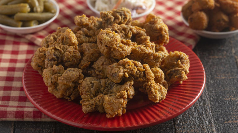 Yes, You Can Order Chicken Gizzards At KFC (But There's A Catch)