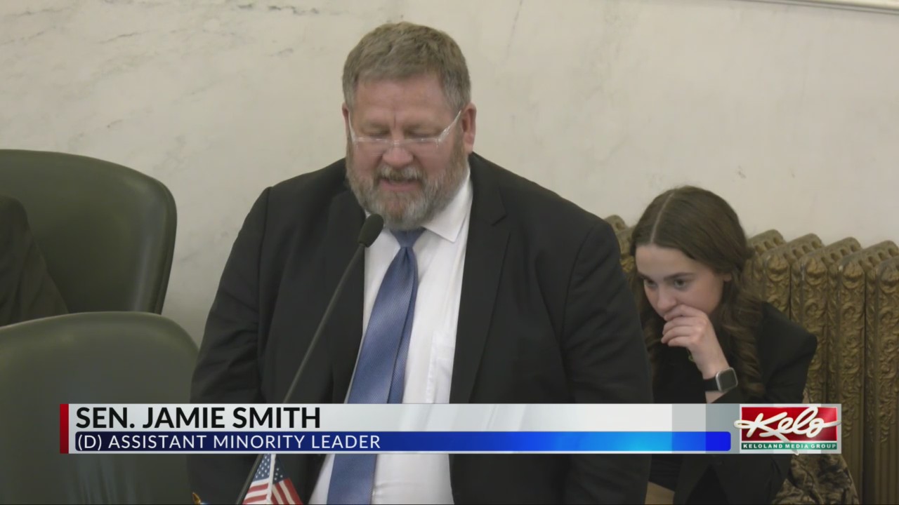 Larry Rhoden succeeds to governor of South Dakota