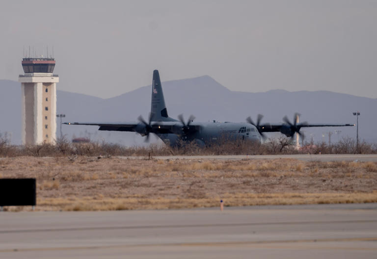 US troops arrive at Fort Bliss for training ahead of border deployment