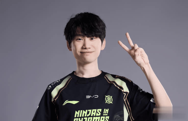 LOL：Doinb和IG握手言和！互相道歉！