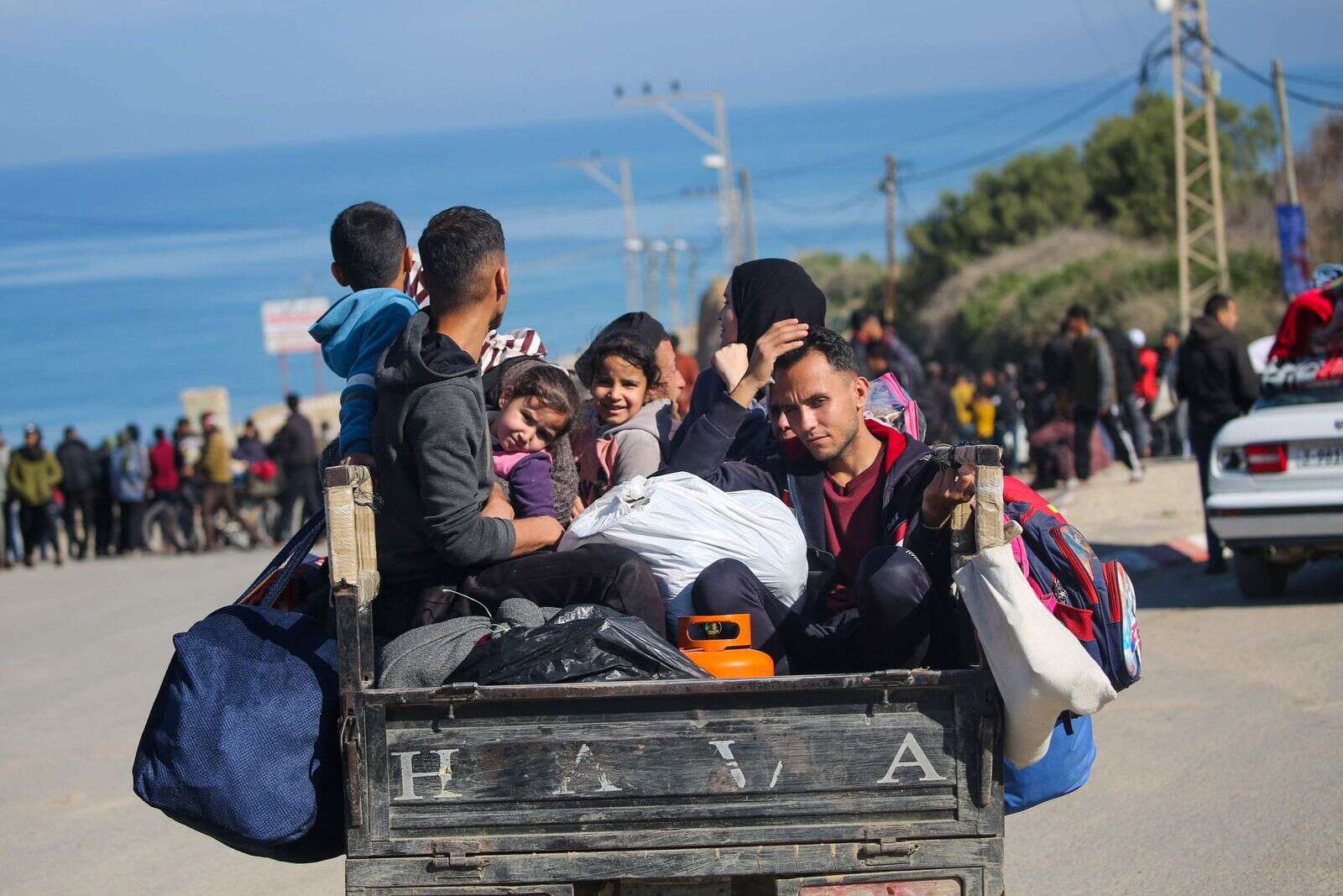 'It's a real mess': Trump says Jordan, Egypt should take more ...