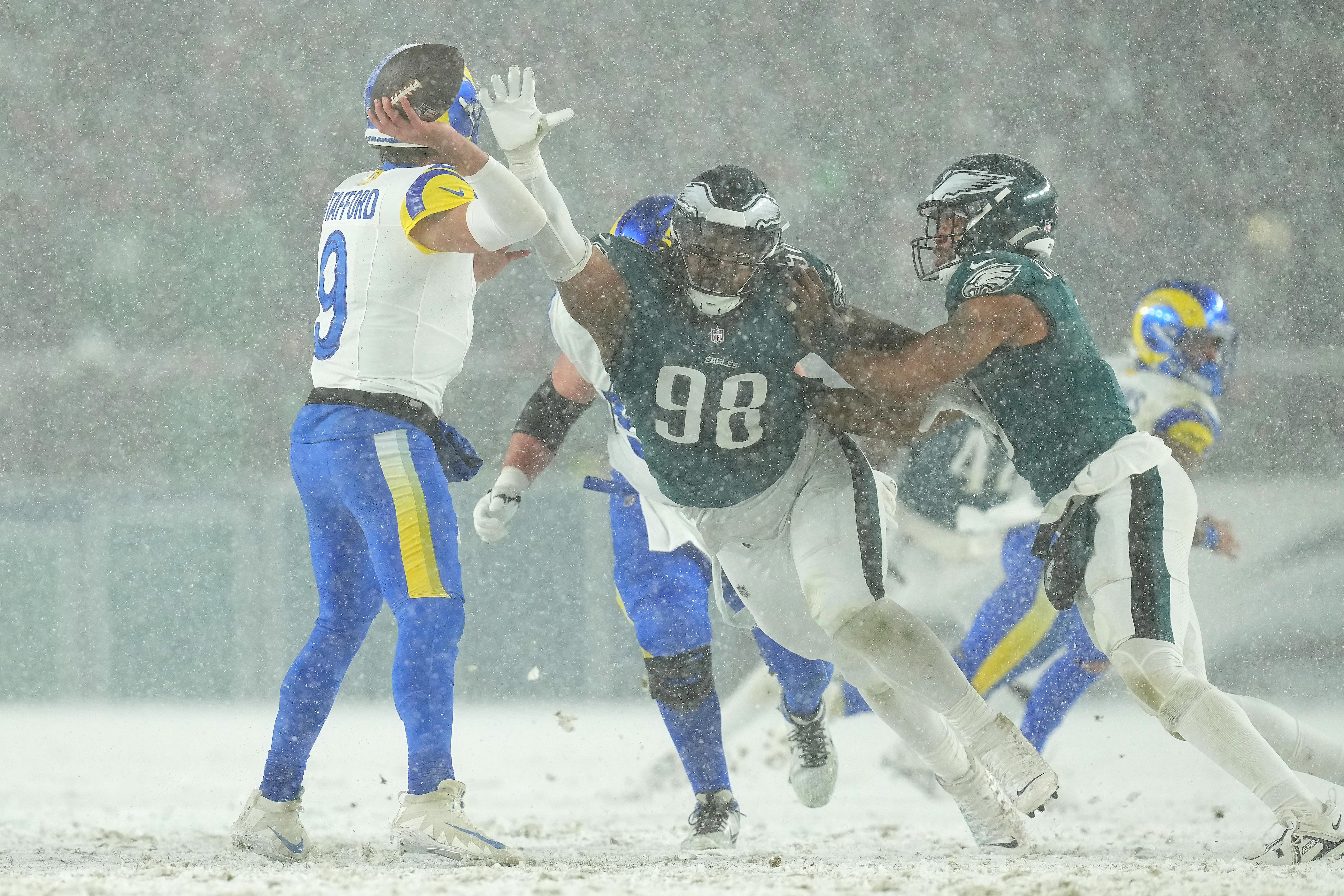 What channel is Eagles vs Commanders game? The player crucial to ...