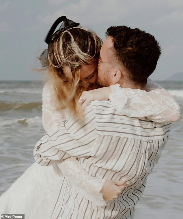 British woman and her fiancé died in Vietnam after drinking limoncello