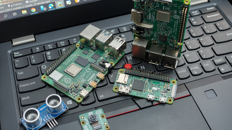 6 Raspberry Pi Projects That Will Make Your Smart Home Even Smarter