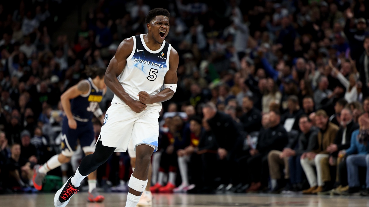 Edwards sets Timberwolves three-point record in win over Nuggets