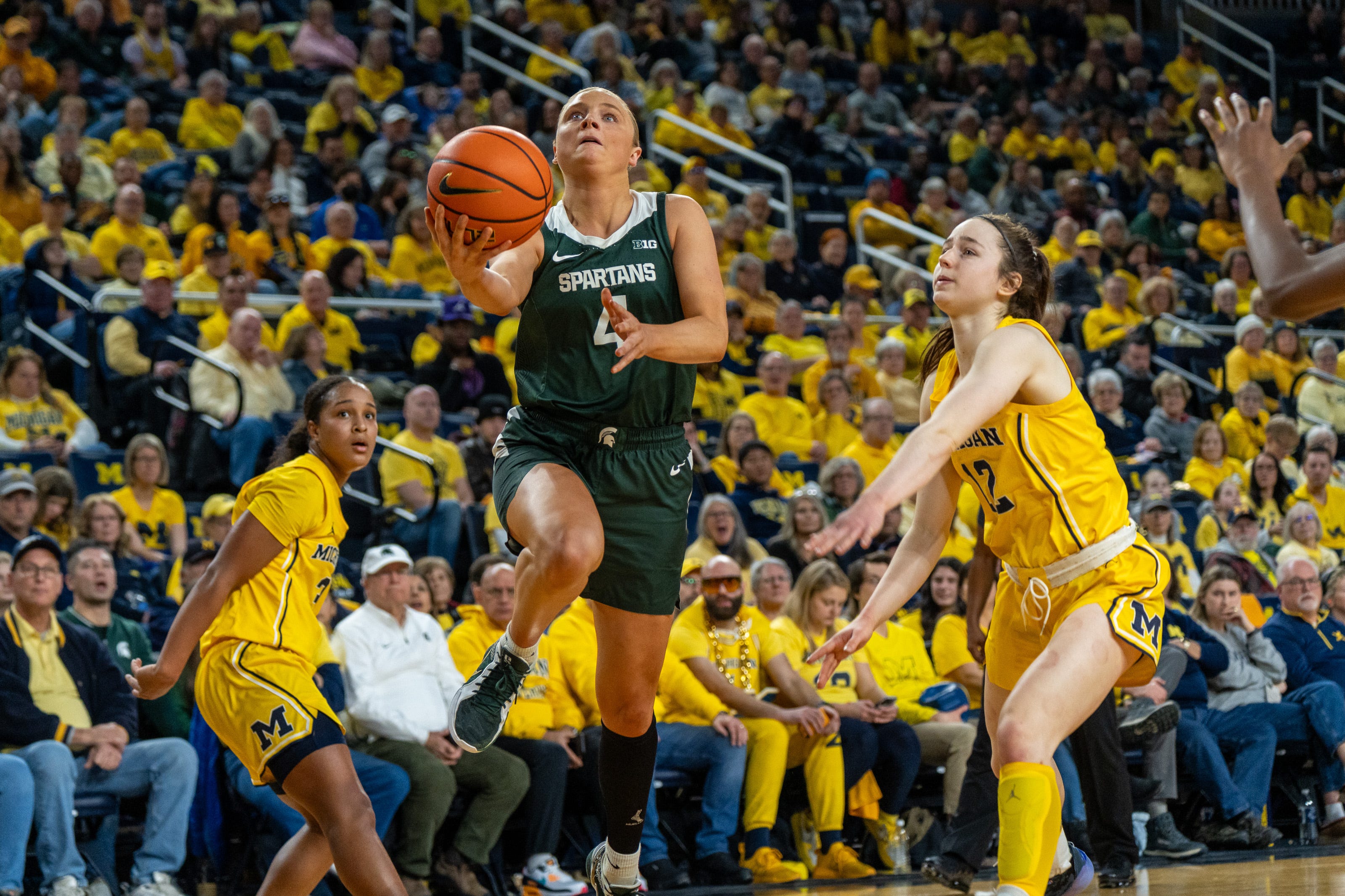 Theryn Hallock sparks big second half, leads MSU women's basketball to ...