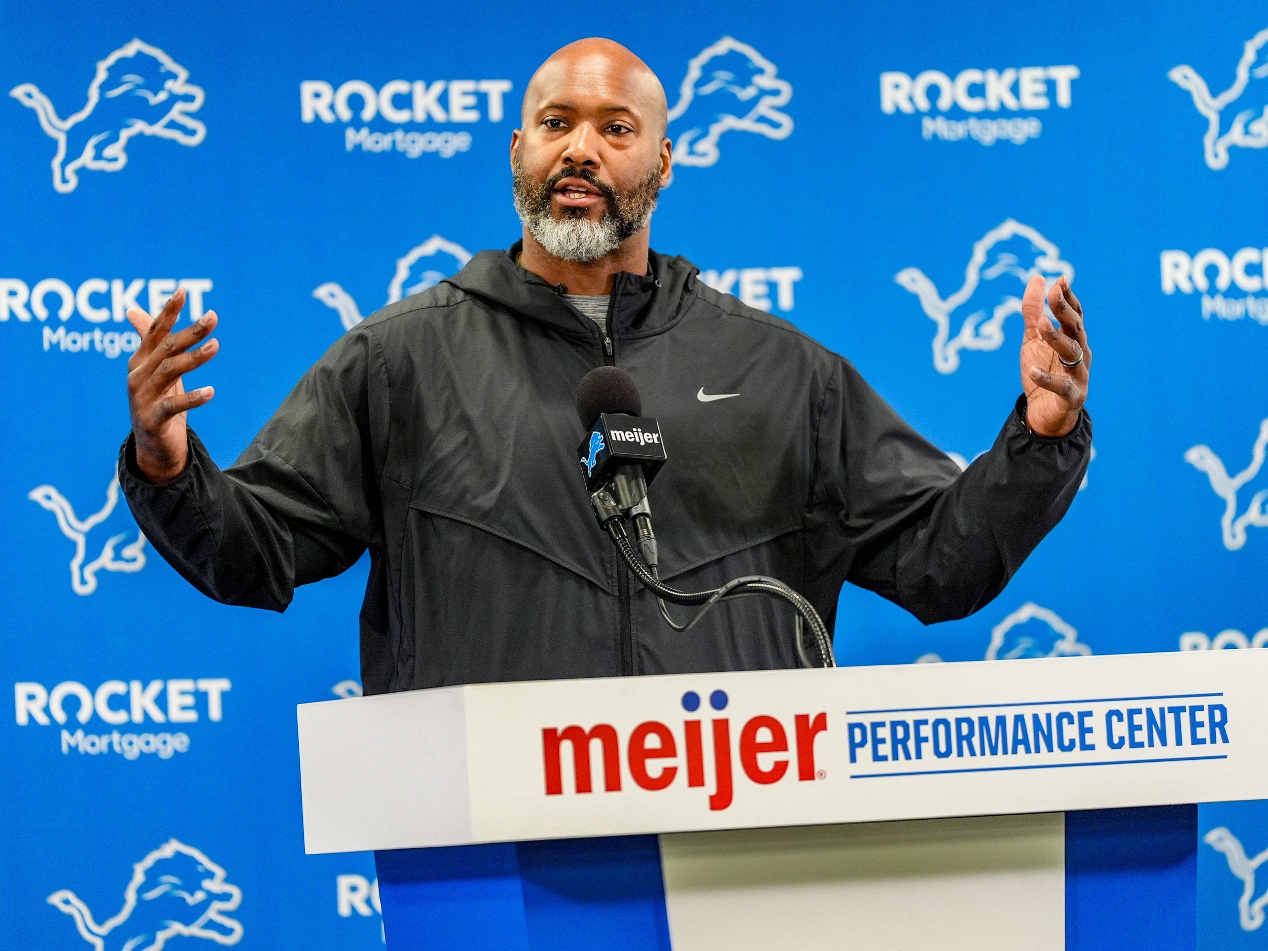 Lions make decision on their new defensive coordinator