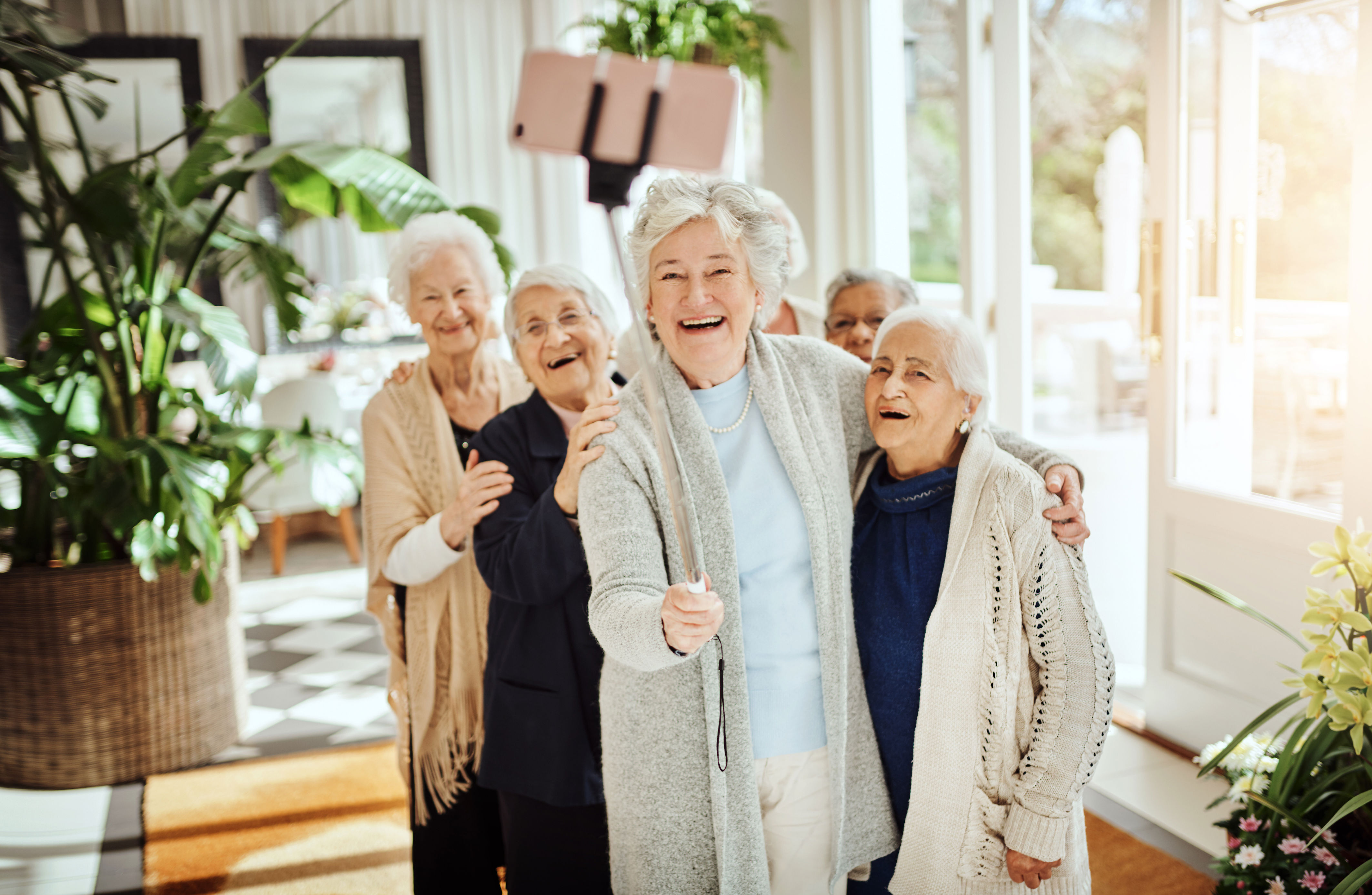 Experts On Aging Reveal The 5 Major Habits That Will Improve Your Longevity