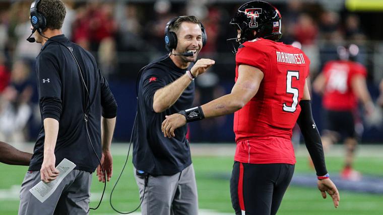 Kliff Kingsbury and Patrick Mahomes in college: Revisiting Texas Tech's ...