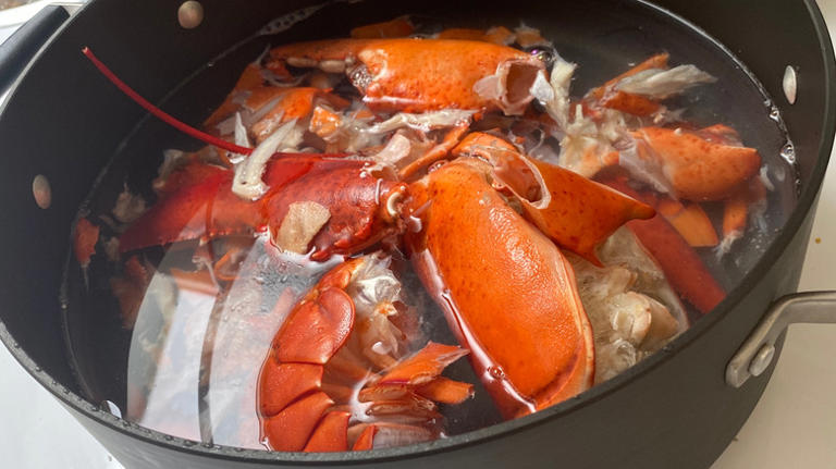 How To Maximize The Lobster Flavor When Making Bisque