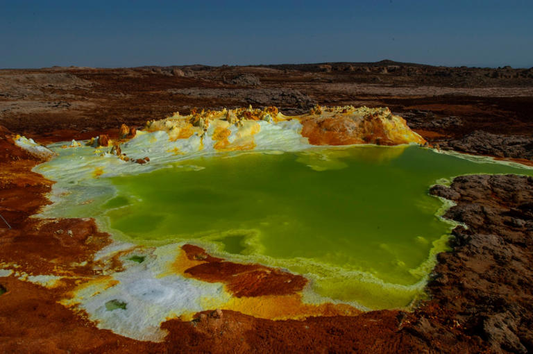 6 of the world's most dangerous tourist attractions, from acid lakes to ...