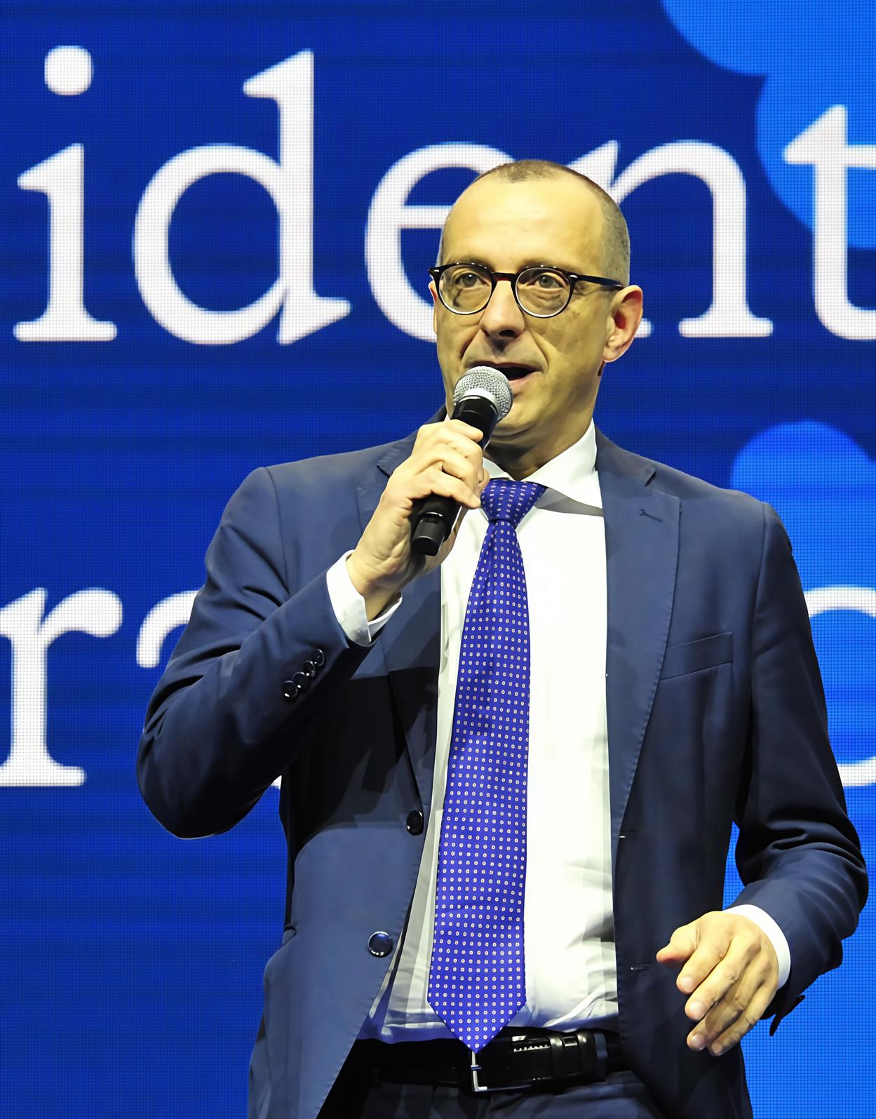 Il Pd in pressing su Matteo Ricci:: "Sciogli la riserva"