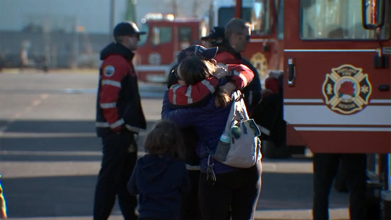 Portland firefighters arrive home after battling California wildfires